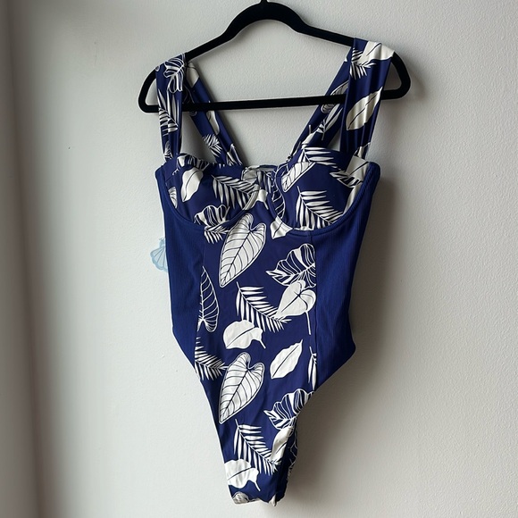 POPFLEX | Swim | Popflex Boardwalk Bombshell Blue Palm One Piece ...